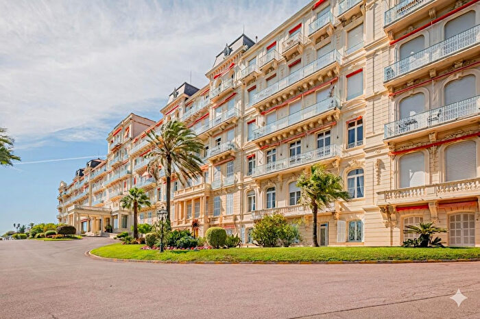 Appartement 3 pièces à vendre à Cannes, Californie Pezou
