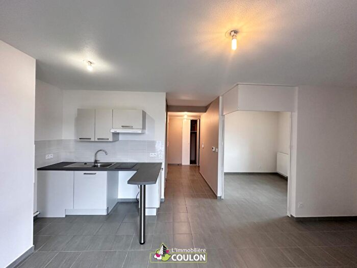 Appartement à louer - Clermont-Ferrand, Saint-Jacques - 3 pièces - 2 chambres