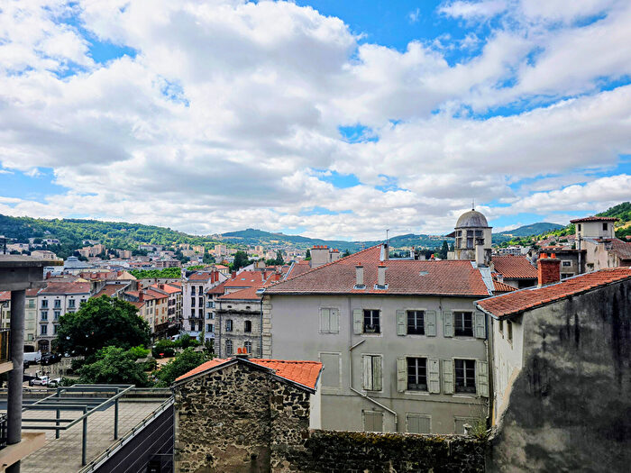 Appartement à louer - Le Puy-en-Velay, Centre-ville - 4 pièces - 4 chambres