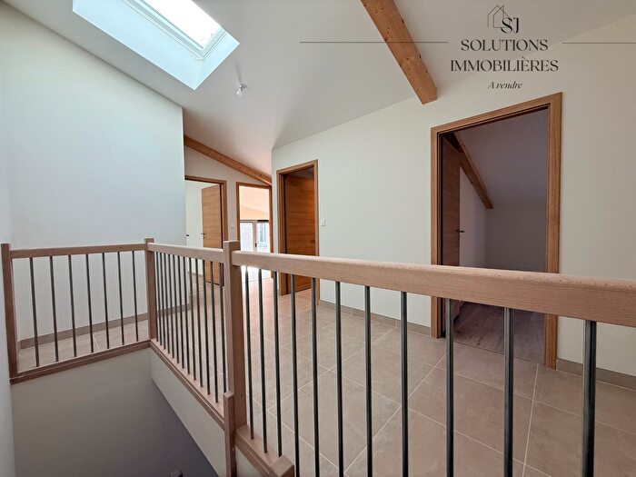 Maison à vendre - Saint-Alban-du-Rhône - 5 pièces - 4 chambres