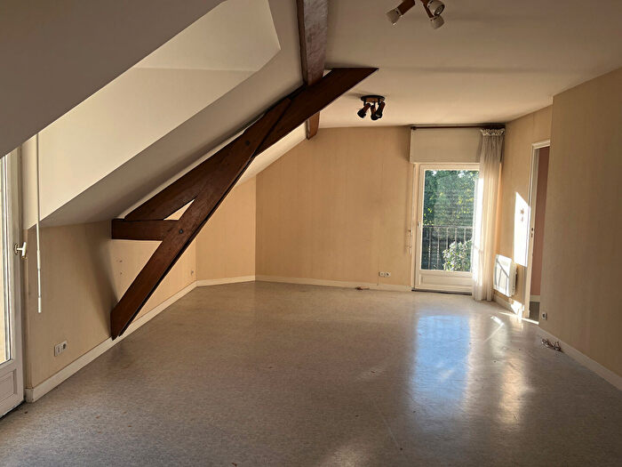 Appartement à louer - Châtellerault, Centre-ville - 3 pièces - 2 chambres