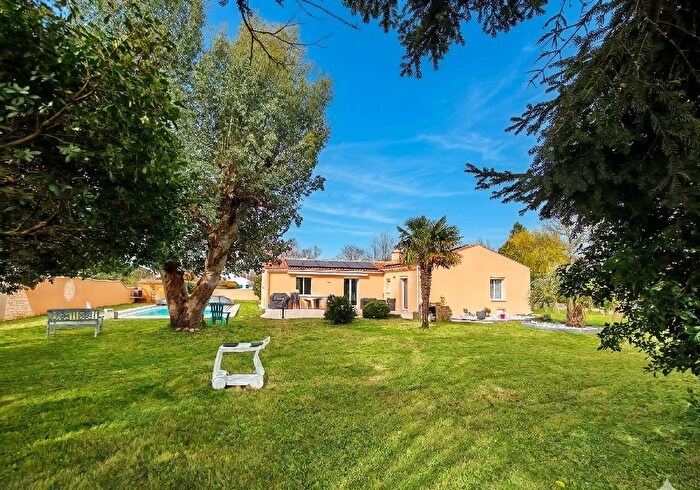 Maison à vendre - Challans - 6 pièces - 4 chambres