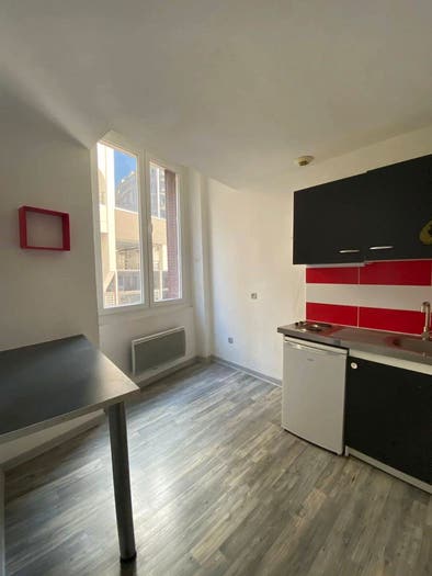 Centre-ville, Victor Hugo, Grenoble - Appartement 1 pièce à louer