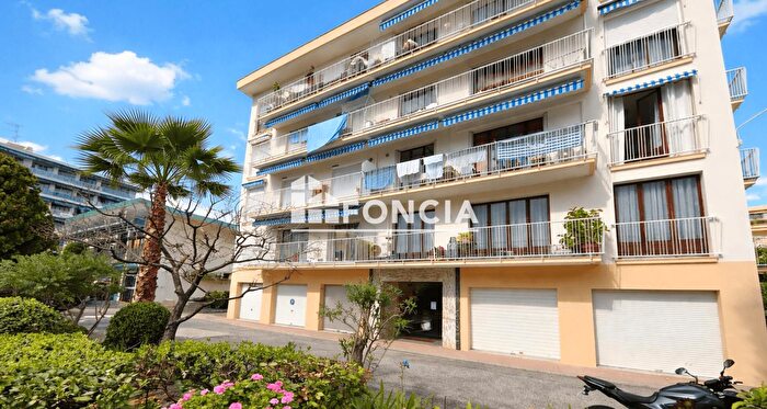 Appartement à vendre - Cagnes-sur-Mer, La Gare, Les Plans, Hippodrome - 3 pièces - 2 chambres