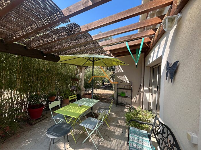 Maison à vendre - Valréas - 4 pièces - 3 chambres