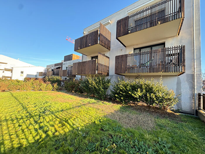 Appartement à vendre - Villeneuve-Tolosane - 3 pièces - 2 chambres