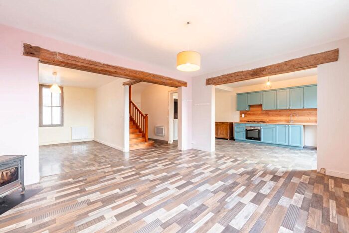 Maison à vendre - Étoges - 6 pièces - 4 chambres