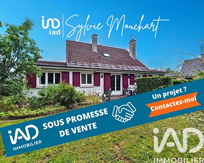 Maison à vendre - Le Mesnil-Saint-Denis - 7 pièces - 5 chambres
