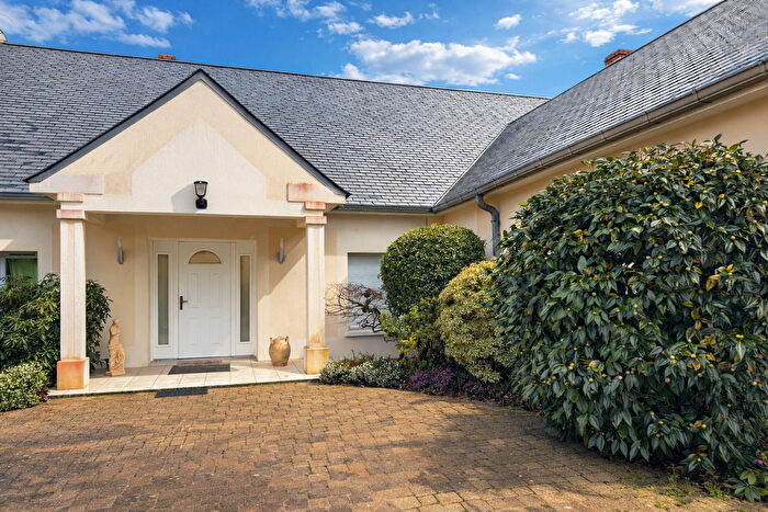 Maison à vendre - Châteauneuf-sur-Loire - 6 pièces - 4 chambres