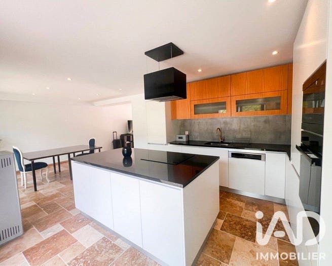 Maison 5 pièces à louer à Arc Vouvray-Gare-Chatillon, Valserhône