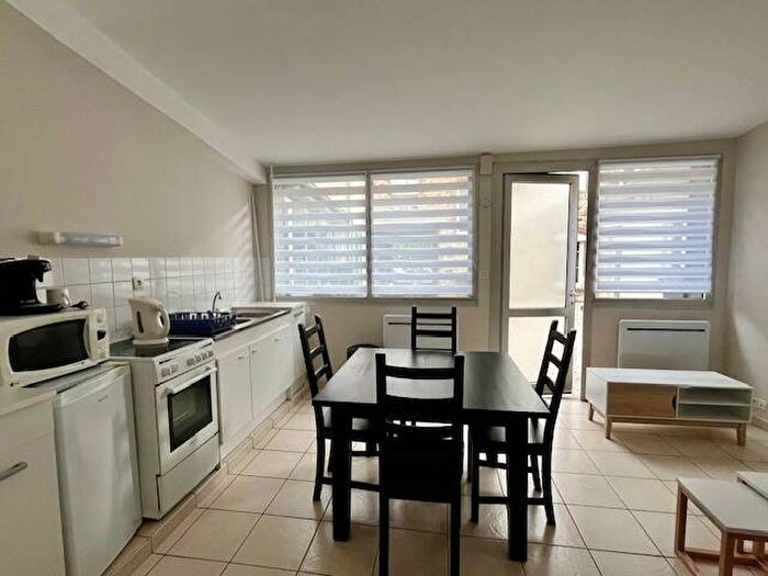 Appartement à louer - Champ de Foire-La Fleuriais, Vitré - 2 pièces - 1 chambre