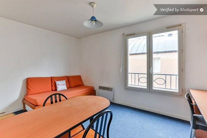 Appartement à louer - Bel-Air Nord, Paris ème arrondissement - 1 pièce