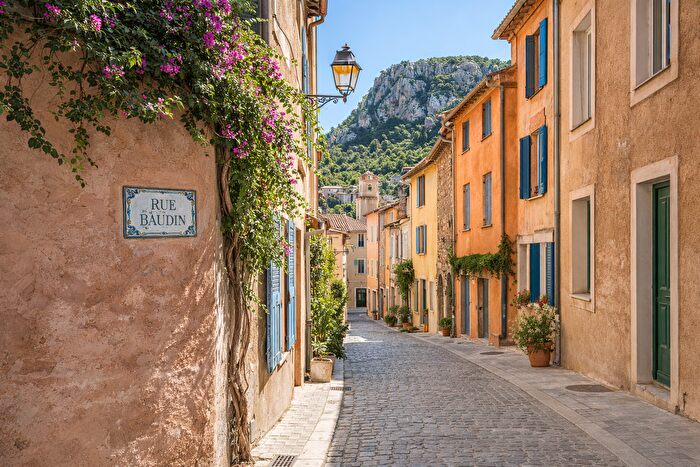 Appartement à louer - Ollioules, Centre-ville - 1 pièce