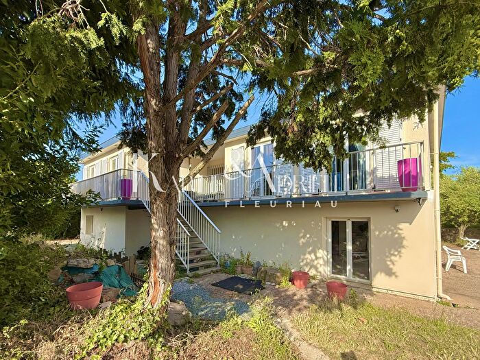 Fontenay-le-Comte, Commerce, Marchoux : Maison 9 pièces à vendre