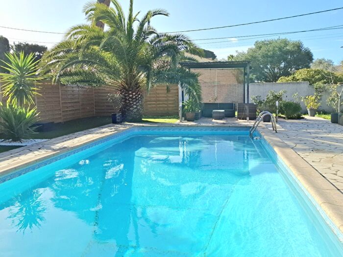 Maison à vendre - Agde, Le Grau dAgde - 5 pièces - 4 chambres