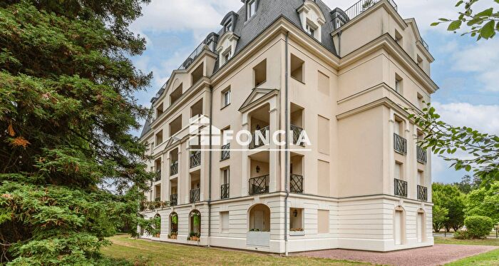 Appartement 4 pièces à vendre - Dammarie-les-Lys, Petit Dammarie, Croix Saint-Jacques