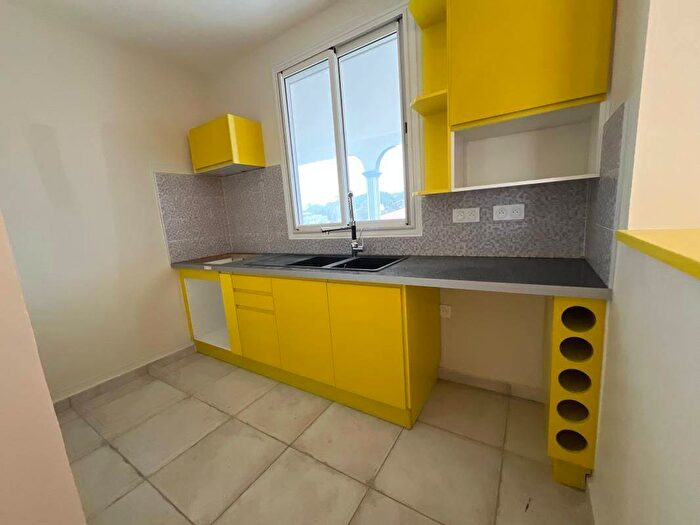 Appartement 3 pièces à Saint-François, à louer