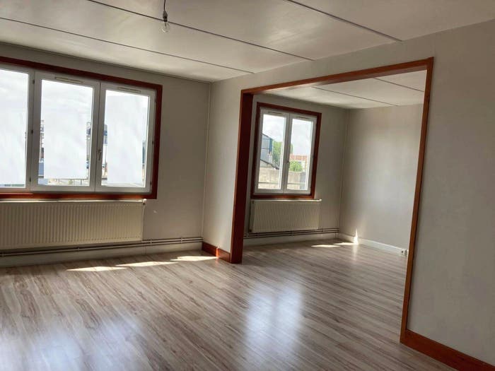 Petit Courgain-Anatole France, Calais : Appartement 4 pièces à louer