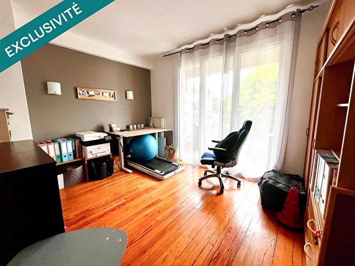 Sainte-Livrade-sur-Lot - Maison 5 pièces à vendre
