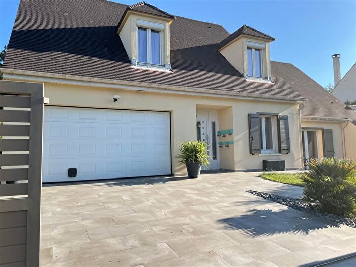Maison 7 pièces à vendre - La Queue-en-Brie