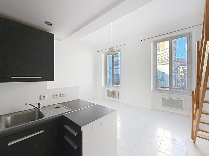 Appartement à vendre - Draguignan, Centre-ville historique - 2 pièces - 1 chambre