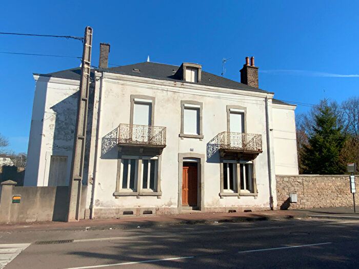 Maison à vendre - Le Creusot - 8 pièces - 6 chambres