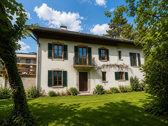 Maison 11 pièces à Annecy, Parmelan, Albigny, à vendre