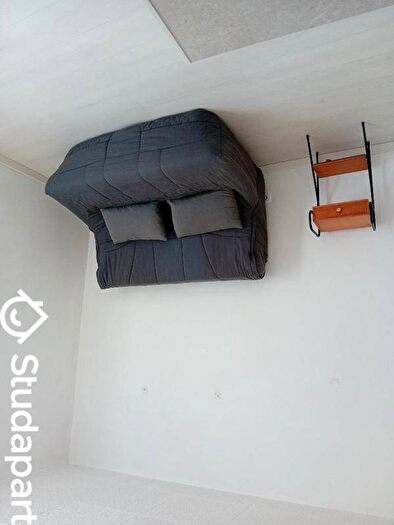 Appartement à louer - Port Ham-Village, Cergy - 1 pièce