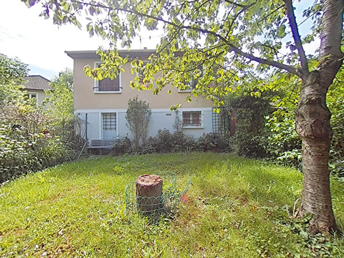 Fontenay-le-Fleury, Vieux village - Maison 4 pièces à vendre