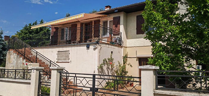 Maison à vendre - Saint-Germain-des-Fossés - 6 pièces - 3 chambres