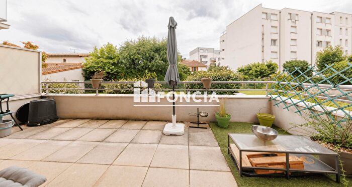 Maisons à vendre et appartements à louer - 1