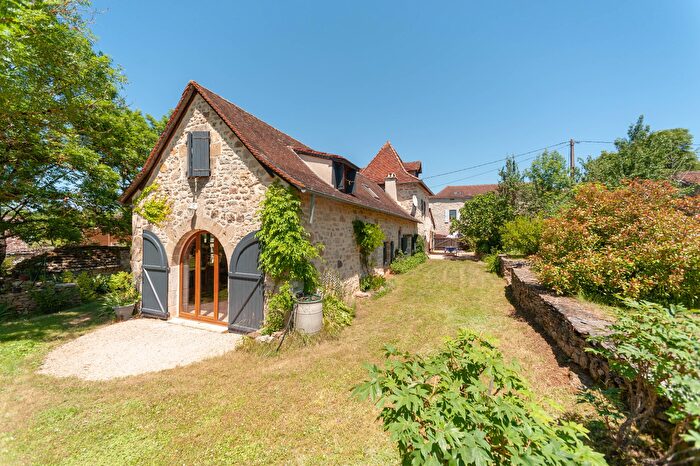 Maison à vendre - Figeac - 10 pièces - 6 chambres