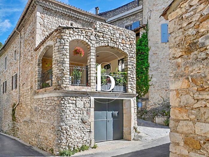 Maison à vendre - Rochegude - 8 pièces - 3 chambres