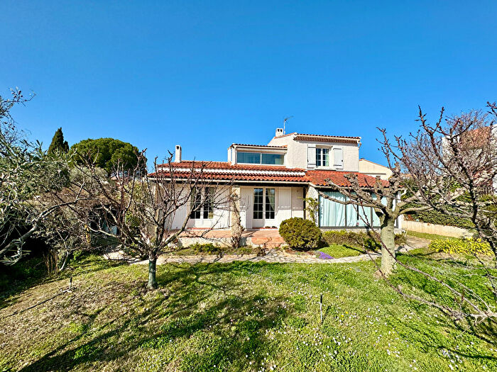 Maison à vendre - Salon-de-Provence, Touret, Route dEyguières - 5 pièces - 3 chambres
