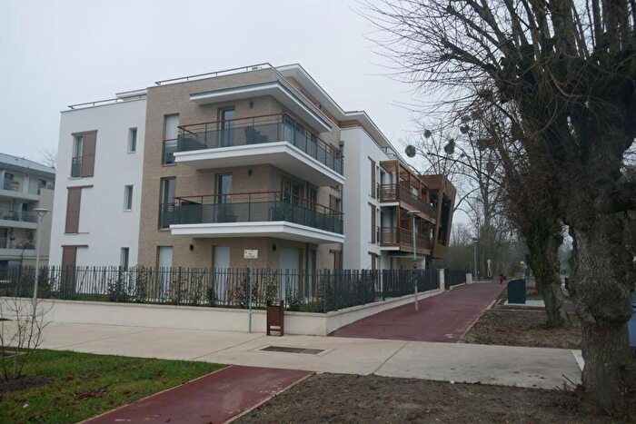 Appartement à louer - La Faisanderie, LIsle-Adam - 2 pièces - 2 chambres