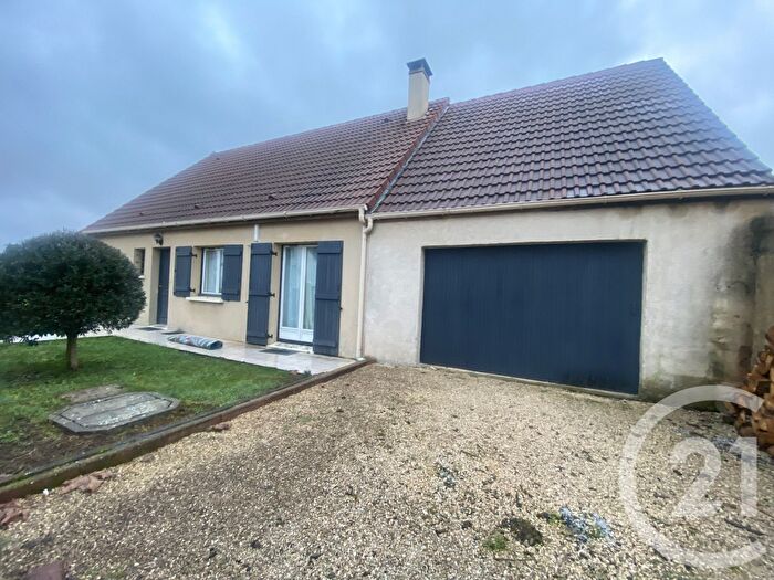 Maison à louer - Château-Landon - 5 pièces - 4 chambres