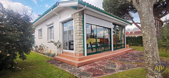 Maison à vendre - Andernos-les-Bains, Broustey, Falgouët - 6 pièces - 4 chambres