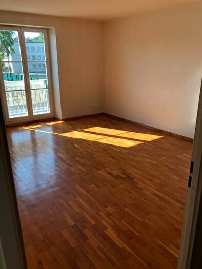 Appartement à louer - Étampes, Saint-Michel, Croix de Vernailles - 3 pièces - 2 chambres