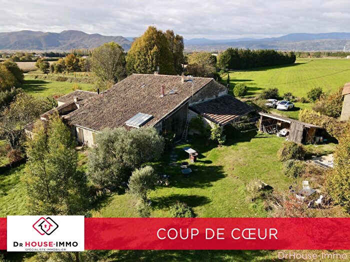 Maison 7 pièces à Cliousclat, à vendre