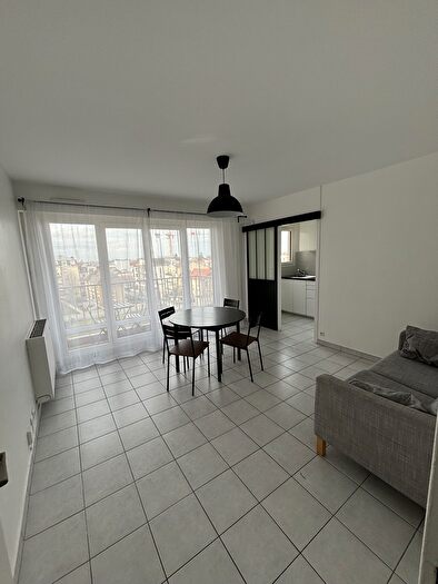 Appartement 2 pièces à Villemomble, Centre-ville, Orangerie, à louer