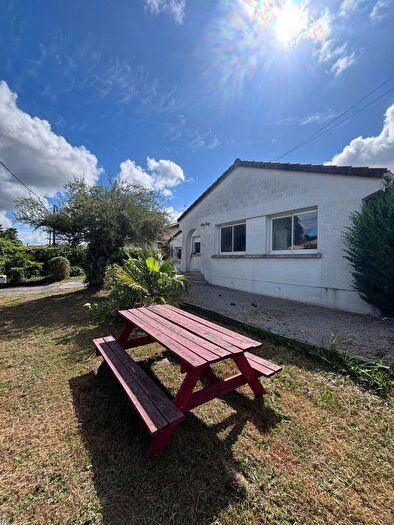 Nord, Lescar : Maison 5 pièces à louer