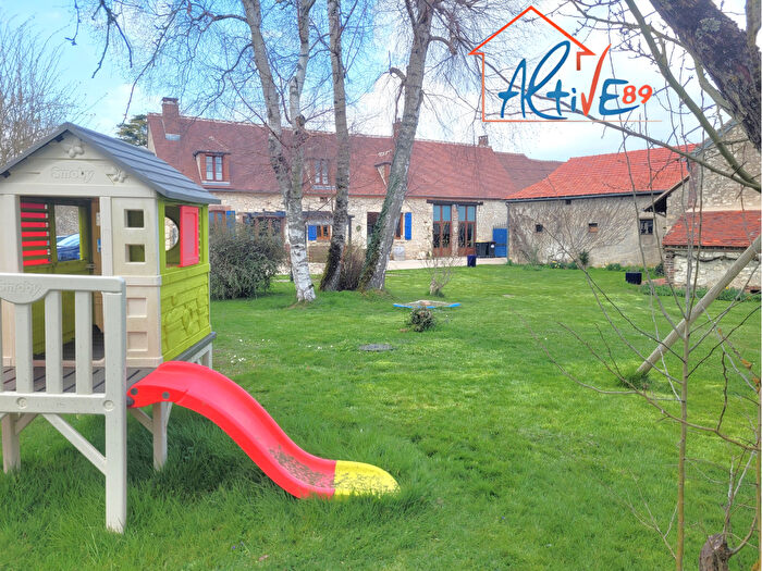 Maison à vendre - Lindry - 9 pièces - 5 chambres