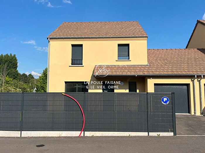 Maison à louer - Condé-sur-Vesgre - 5 pièces - 3 chambres