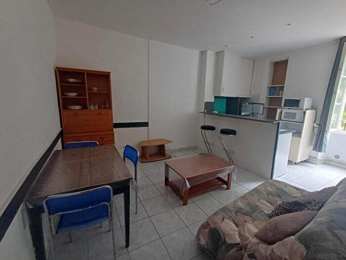 Millau, Centre-ville : Appartement 2 pièces à louer