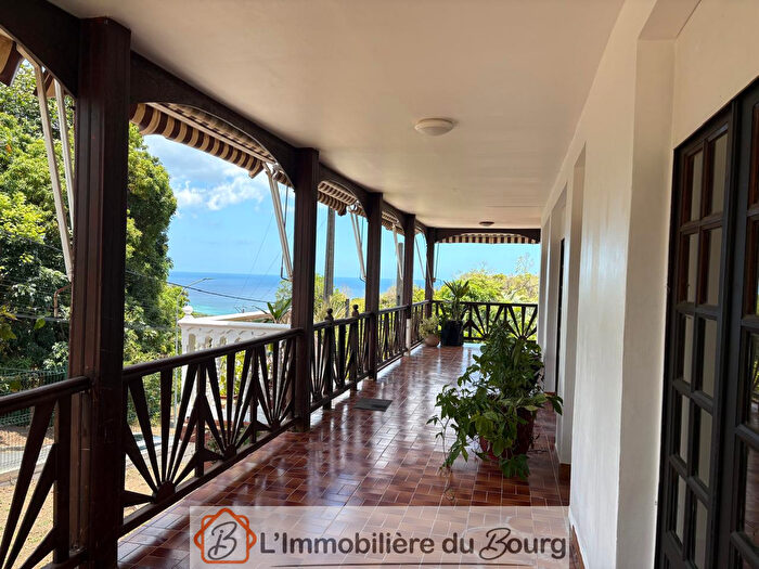 Deshaies : Appartement 3 pièces à louer