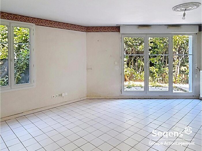 Maison 4 pièces à Roissy-en-France, à vendre
