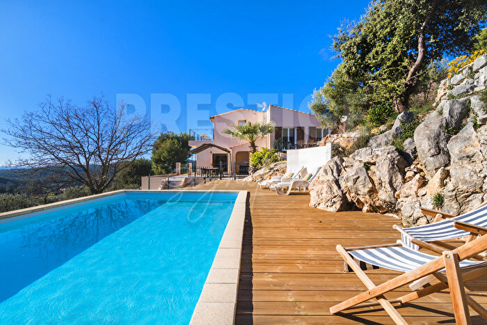 Maison à vendre - Ollioules, Trémaillon - 6 pièces - 4 chambres