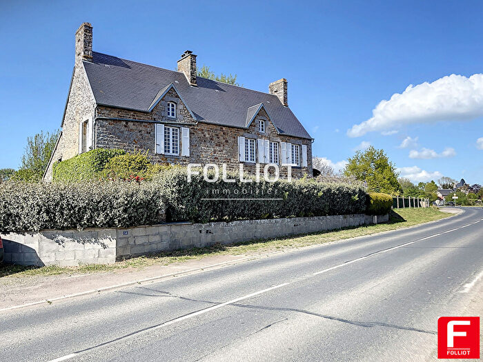 Angey : Maison 9 pièces à vendre