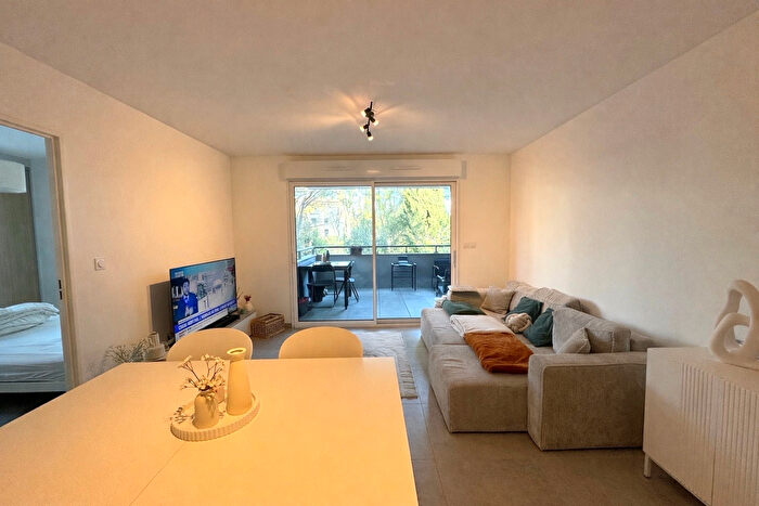 Appartement à vendre - Aix-en-Provence, Pont de lArc - 2 pièces - 1 chambre