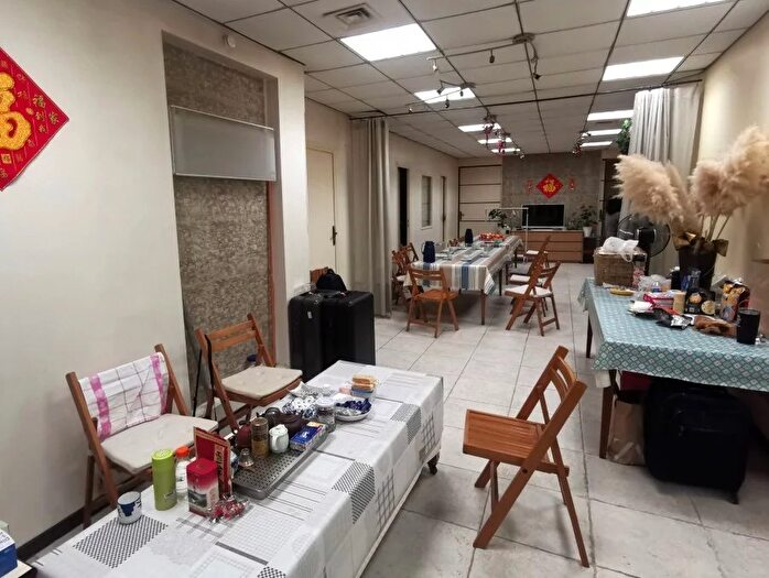 Appartement à vendre - Paris e  - 4 pièces - 3 chambres